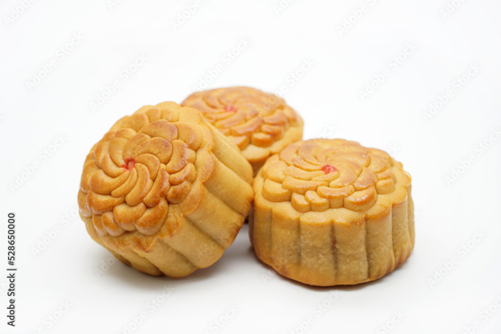 Moon cake isolated on white background. Mooncake for Mid Autumn ...