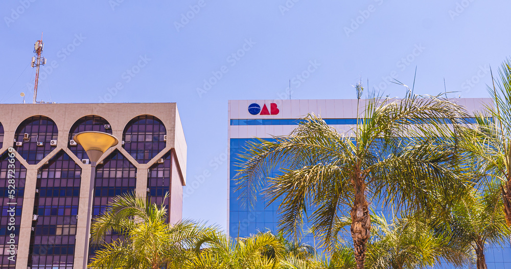 OAB. Fachada de um prédio com a logo da OAB - Ordem dos Advogados do ...