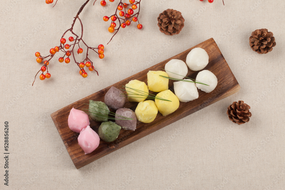 Songpyeon, Chuseok, Holiday, Korean food, Korean traditional, rice cake ...