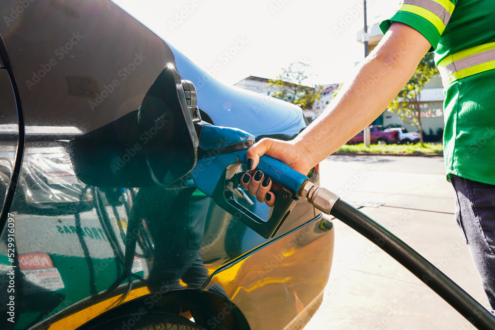 Foto de September 10, 2022, Brazil. Filling up the car with fuel at a ...