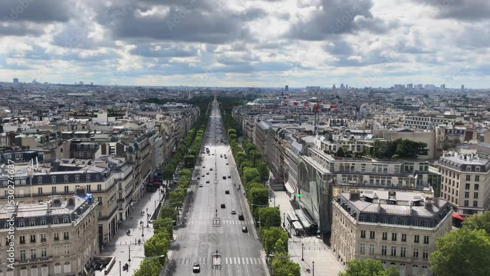 CHAMPS ELYSEES, France, Paris. Clear summer day. View from above. 4k ...
