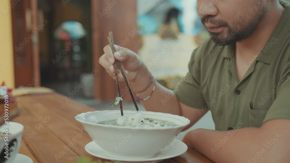 Man Eating Pho Noodle Soup Vietnam Vietnamese National Dish ...