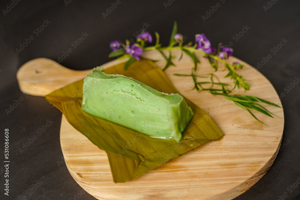 Barongko cake is a typical cake from Makassar, South Sulawesi, this ...