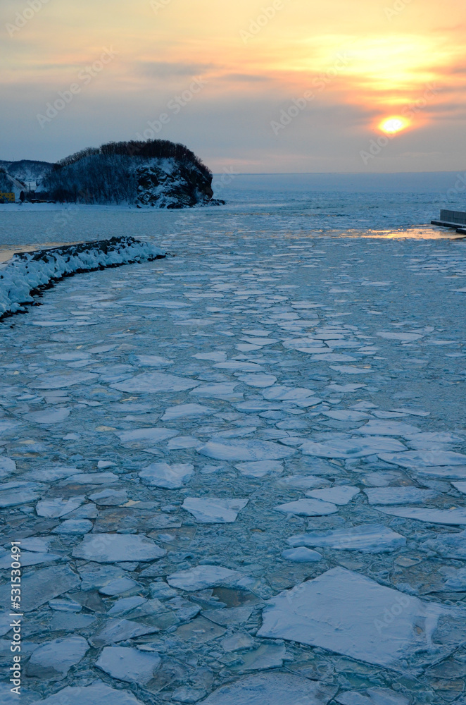 Japan drift ice sunset Stock-Foto | Adobe Stock