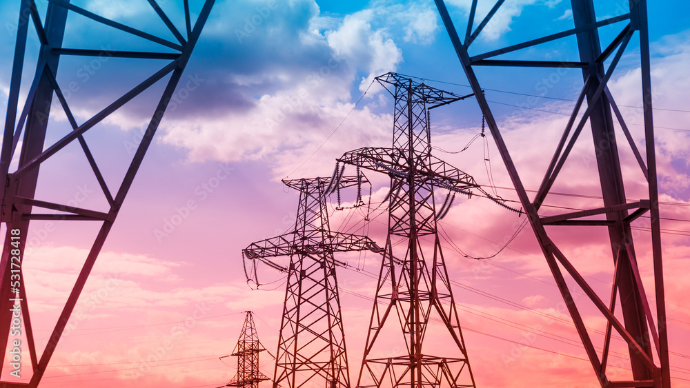 Foto de Power Lines Supply With Wire, High Voltage Electric Tower With ...