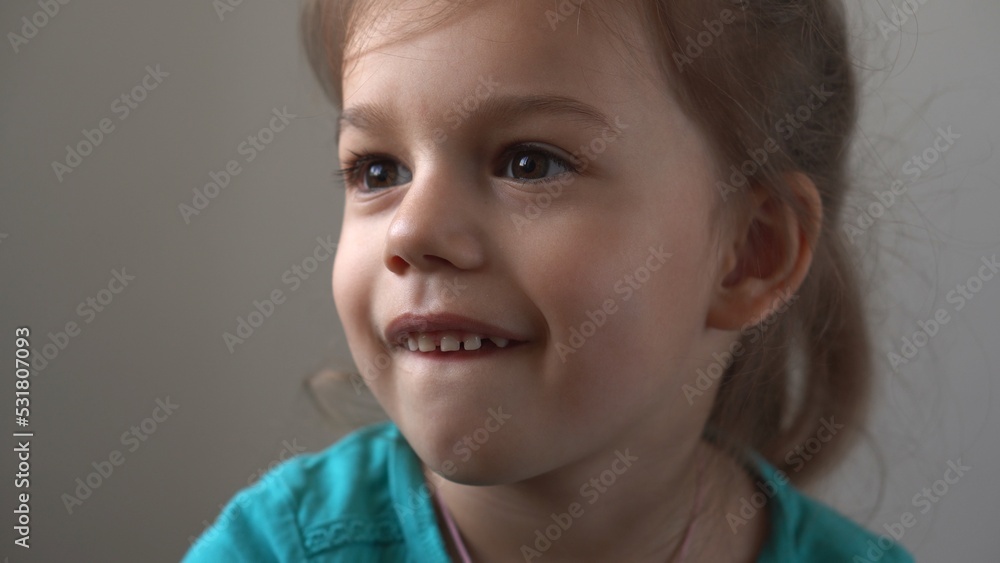 Portrait Funny little close up view happy preschool girl smiling child ...