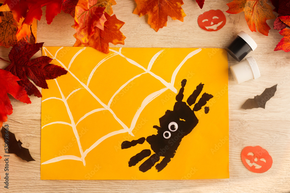 Spider child hand print art. Easy Halloween crafts. Painting for kids ...