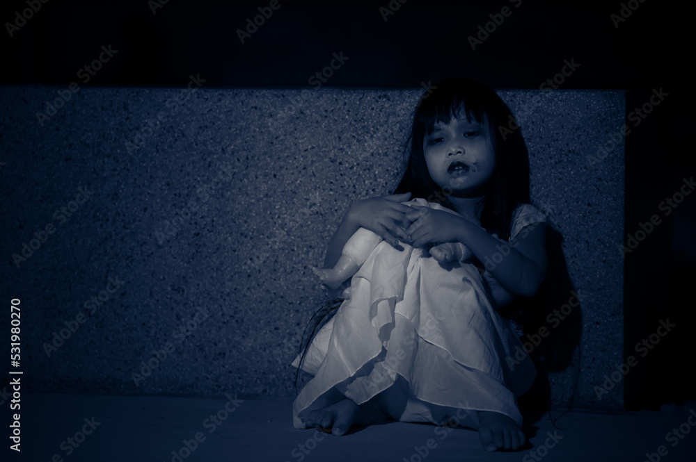 Foto de sad child ghost at night,Halloween Festival concept,Friday 13th ...