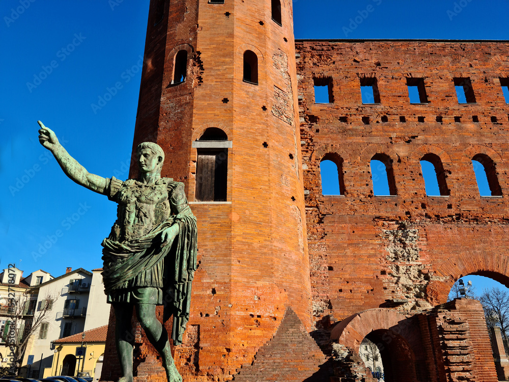 The Porta Palatina was the Porta Principalis Dextera which allowed ...