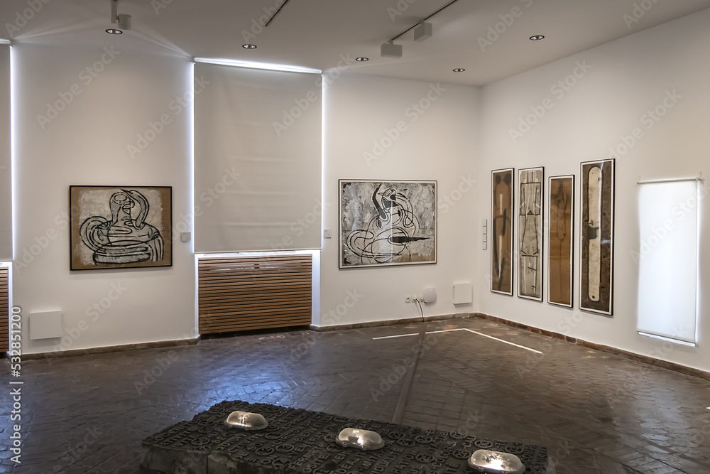 Fotka „Interior of The Picasso Museum occupies the Grimaldi Castle ...