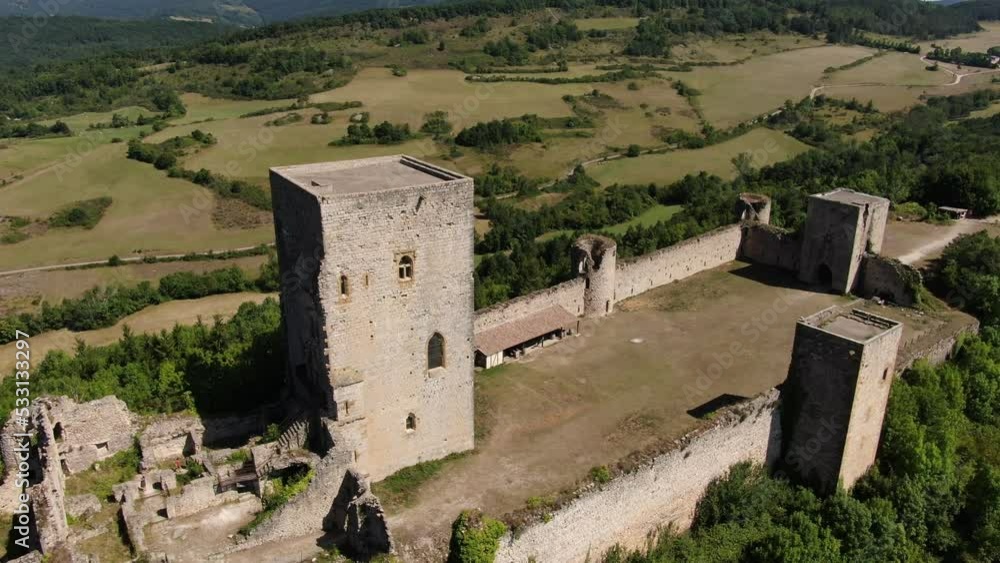 Château de Puivert 11230, château cathare, dans l'Aude aux marches de l ...