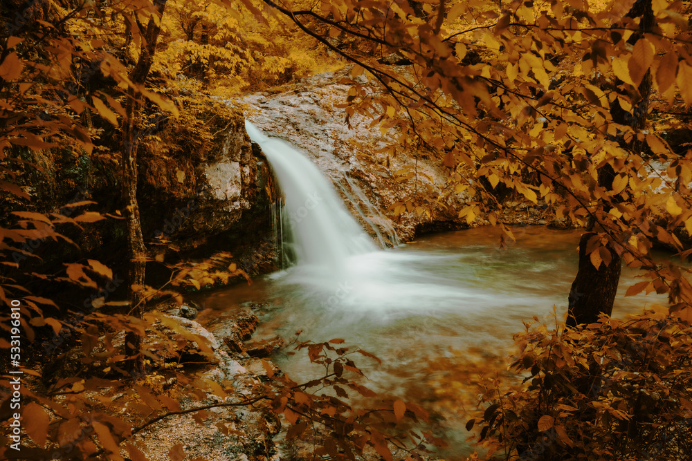 Lake Catherine waterfall in an Arkansas State Park just outside of Hot ...
