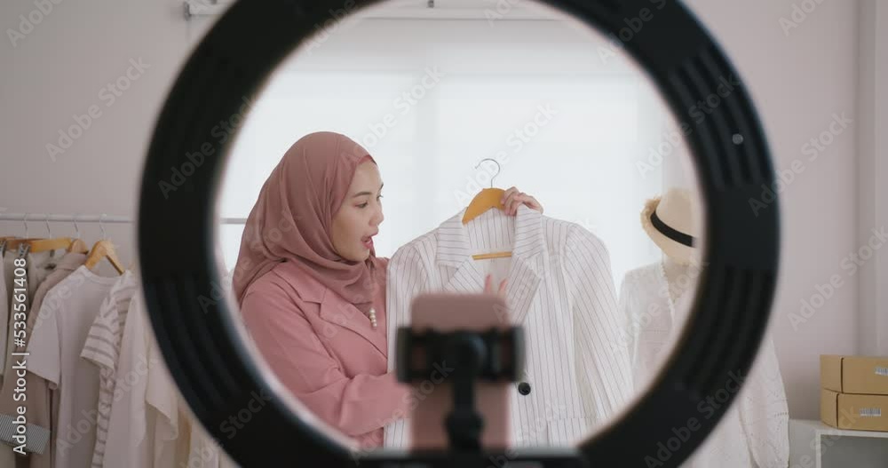 Islam Gen Z vlogger SME owner live talk on social media instagram reel ...