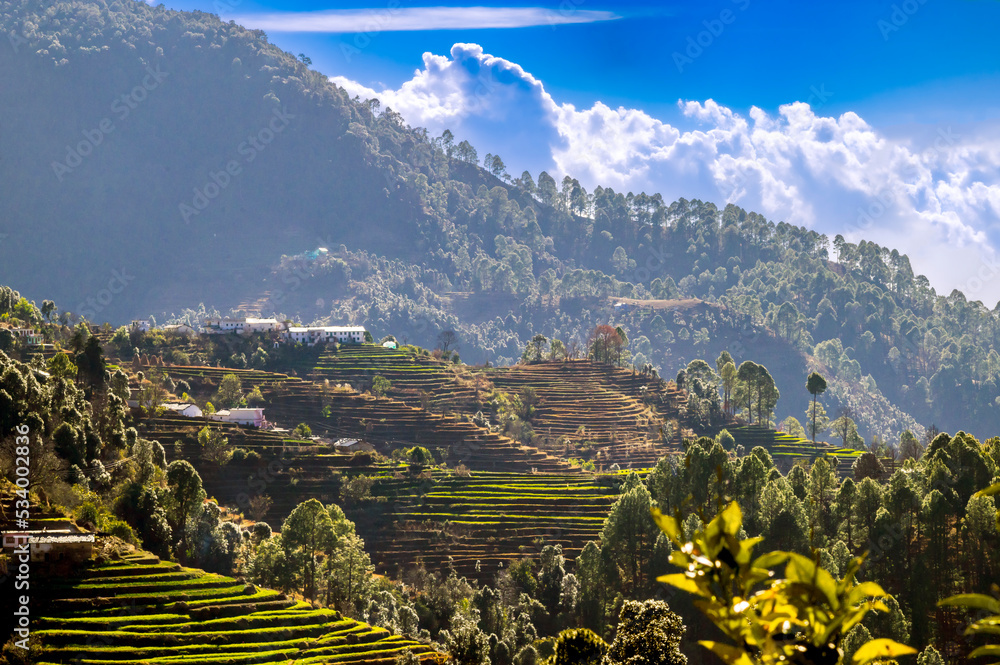 Foto Stock Rice terraces. House in the mountains. Serine village in ...