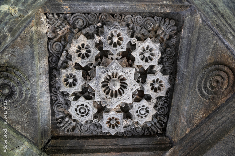 Carved ceiling of the Mahadeva Temple, (Tambdi Surla) a 12th-century ...