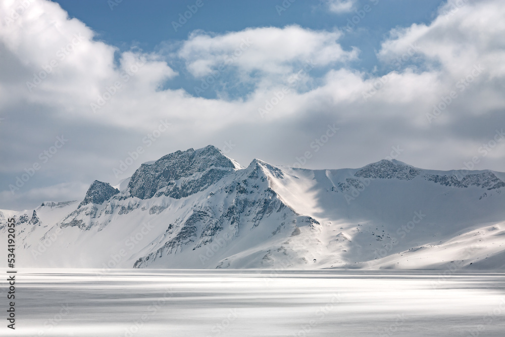 Heaven Lake, Tianchi in Chinese, winter landscape, caldera of Mount ...