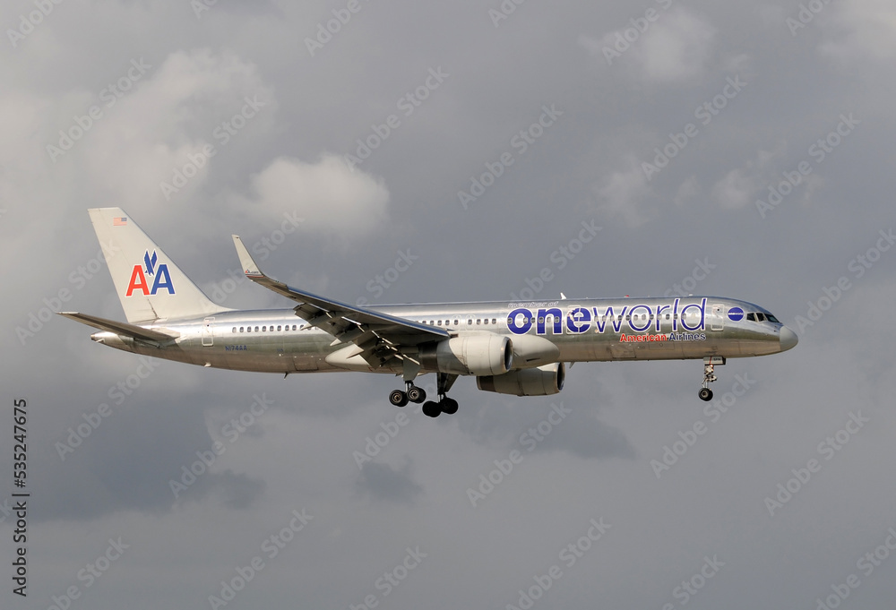 American Airlines special color scheme for OneWorld alliance Stock ...
