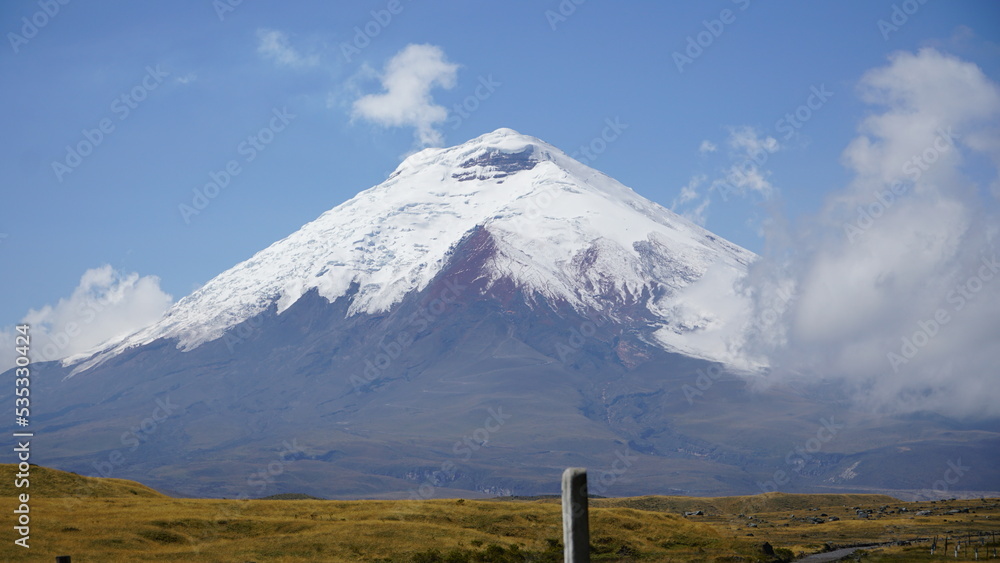 Volcan Cotopaxi Stock Photo | Adobe Stock