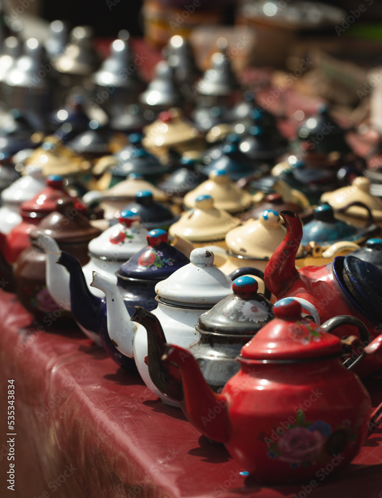 berrad marocaine artisanale en metal chromé, taille est entièrement ...