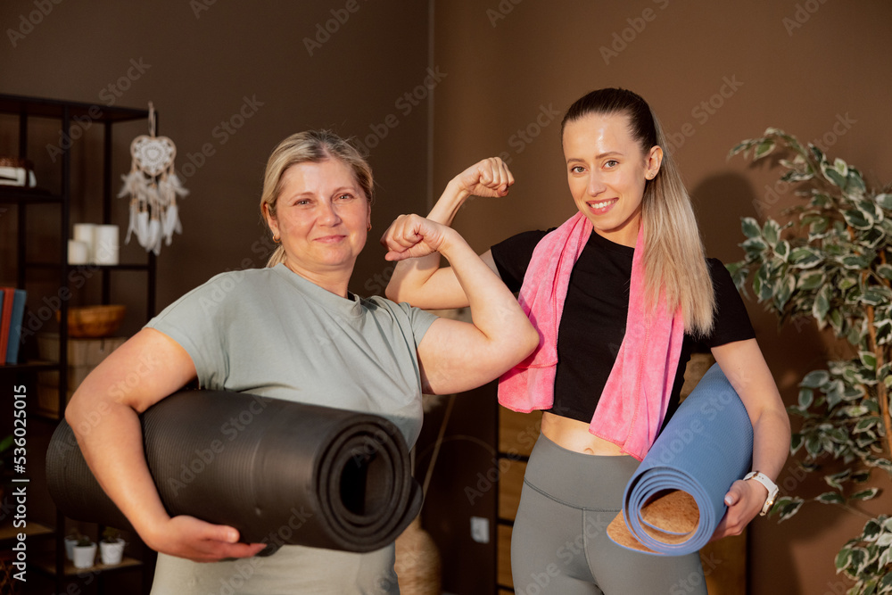 Mom Biceps