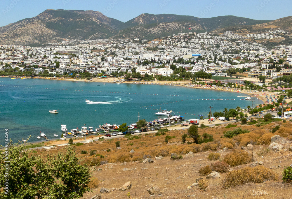 Foto de Ship in the Bodrum Kayalıklar Male Beach, Bodrum Kayaliklar ...