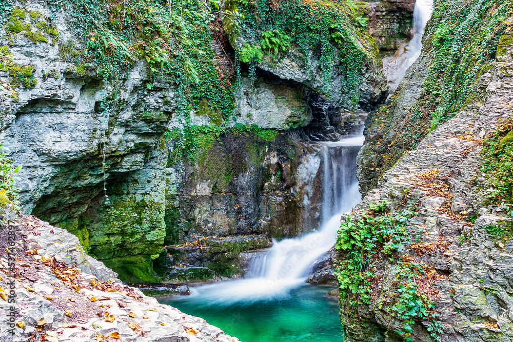 Photo Sassenage France 11 2021 photo en pose longue des courants du ...