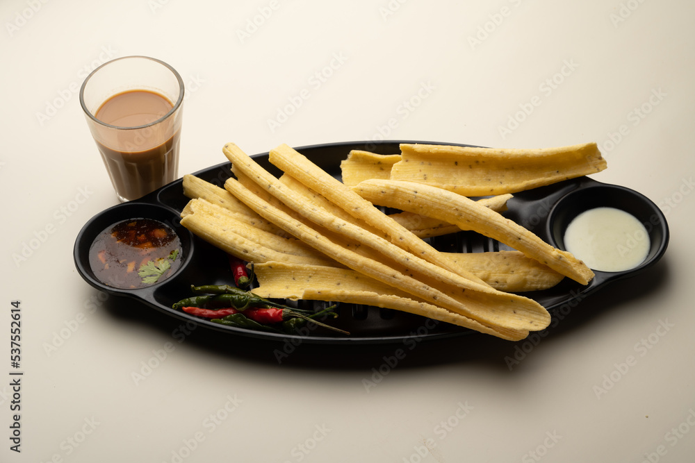 fafda Gathiya (fafda jalebi) is a very popular Gujarati snack, common ...