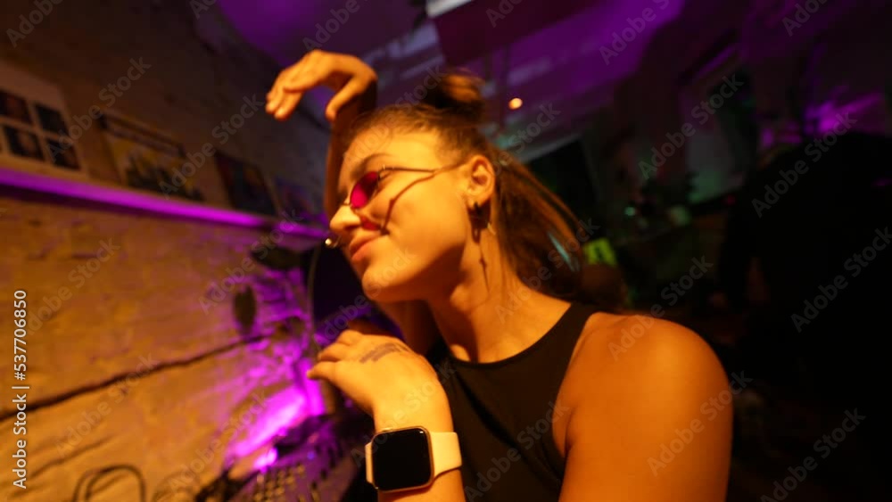 Beautiful female dancing to techno in a small club vídeo de Stock ...