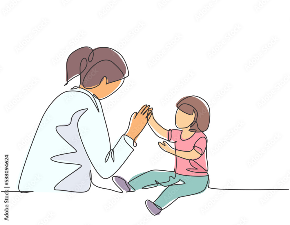 Single continuous line drawing of young female pediatric doctor invited ...