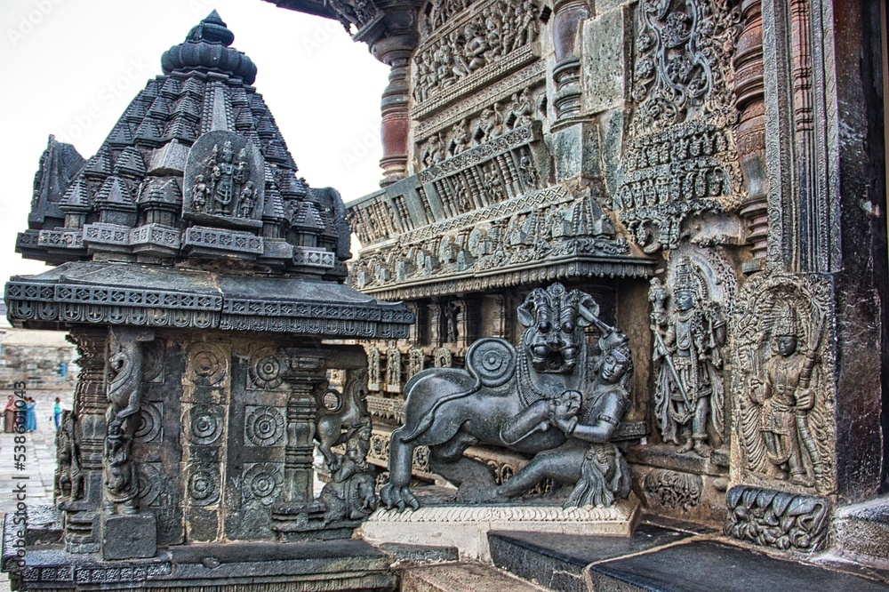 Entrance of Sri Chennakeshava Swamy Temple, Belur, Karnataka, India ...