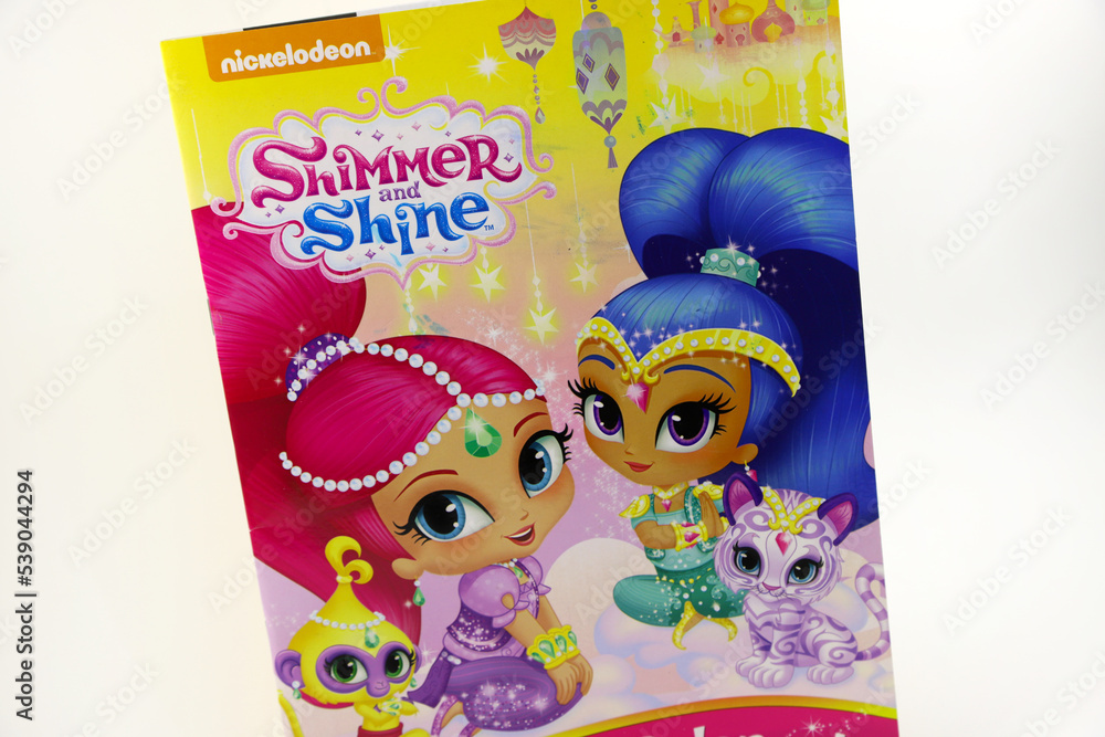 Coloring magazine for children with the characters from the Nickelodeon ...