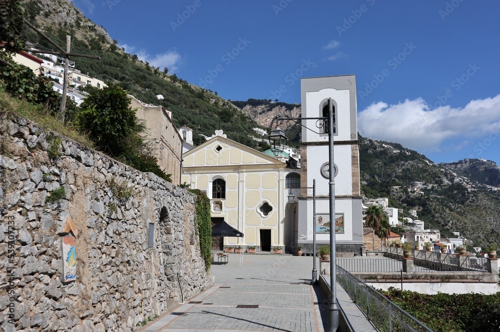 Praiano - Chiesa di San Luca Evangelista da Via Duomo Stock Photo ...