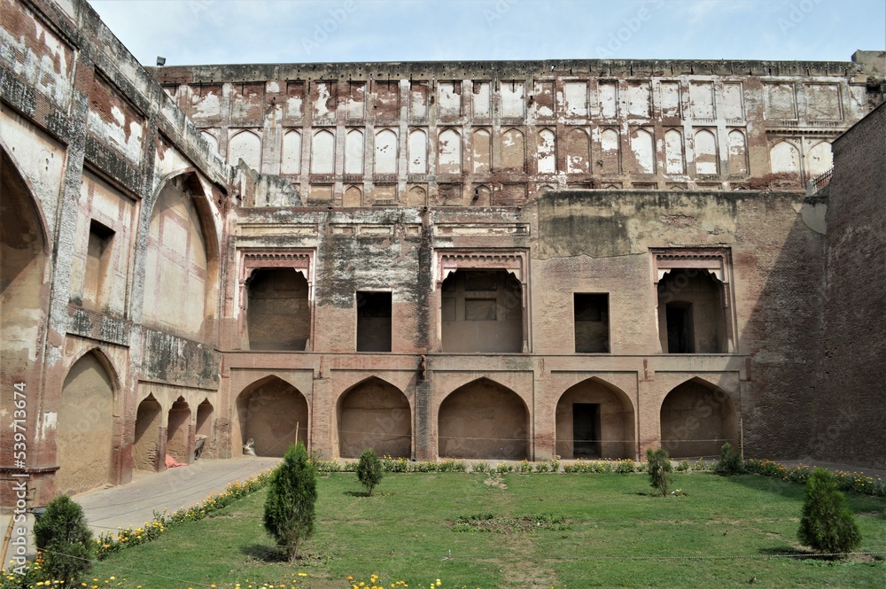 LAHORE FORT, PAKISTAN - MARCH 29, 2018: lahore fort elephant path ...
