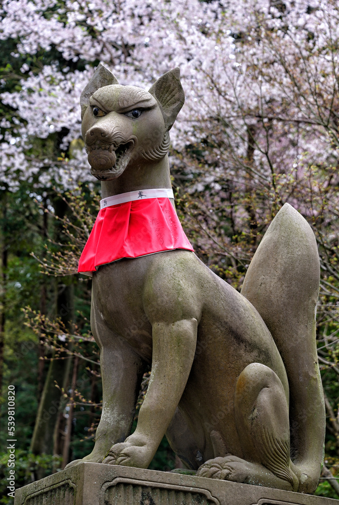 Fushimi Ward, Kyoto, Kansai, Japan, Asia, Statuette of Kitsune ...