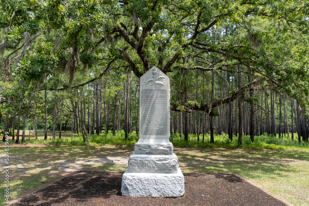 Loyalist monument at Moores Creek National Battlefield in North ...