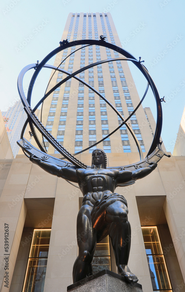 The historic Atlas Statue in the Rockefeller Center stands for power in ...