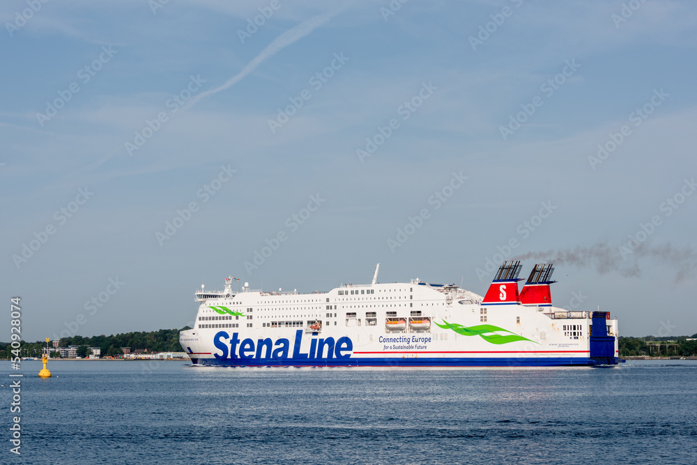 Foto de Kiel, Deutschland, Juli 2019 Die Schwedenfähre Stena Germanica aus Göteborg kommend in ...