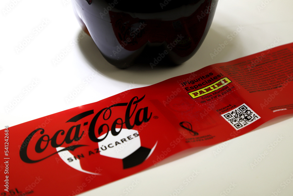 Coke. Coca Cola bottle label with the promotion of the Panini figurines ...