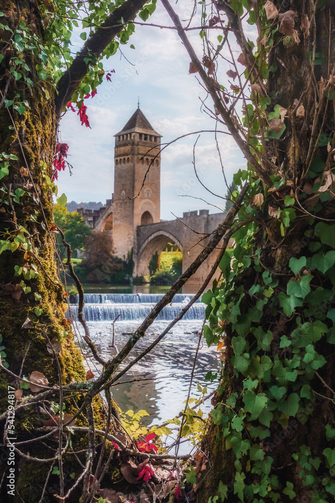 Photo & Art Print Valentre bridge is a 14th-century six-span fortified ...