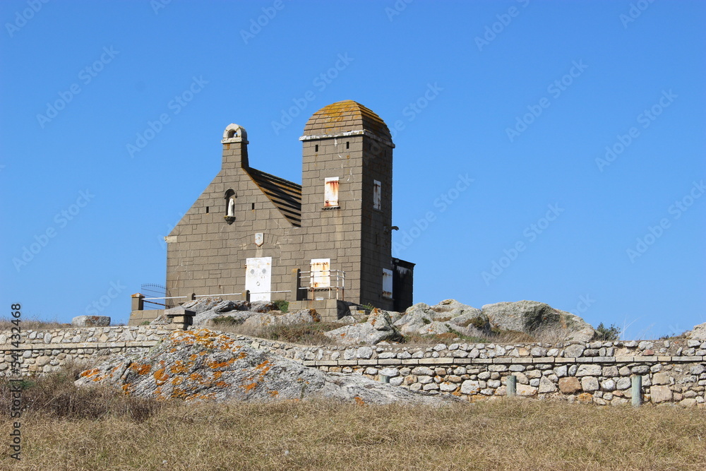 Vigie de la Romaine (de biais) sur la Côte sauvage au Croisic Stock ...