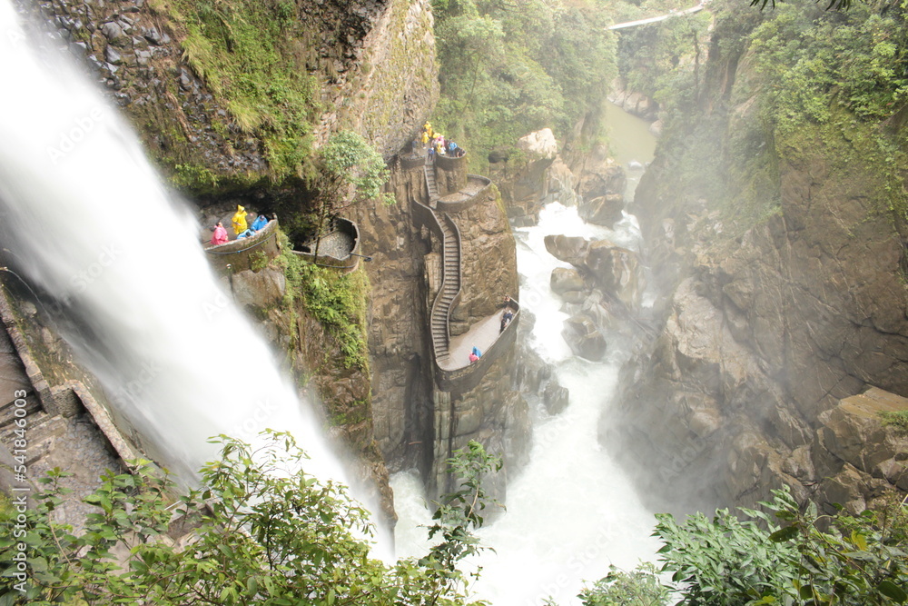 EL pailón del diablo Ecuador Stock-Foto | Adobe Stock