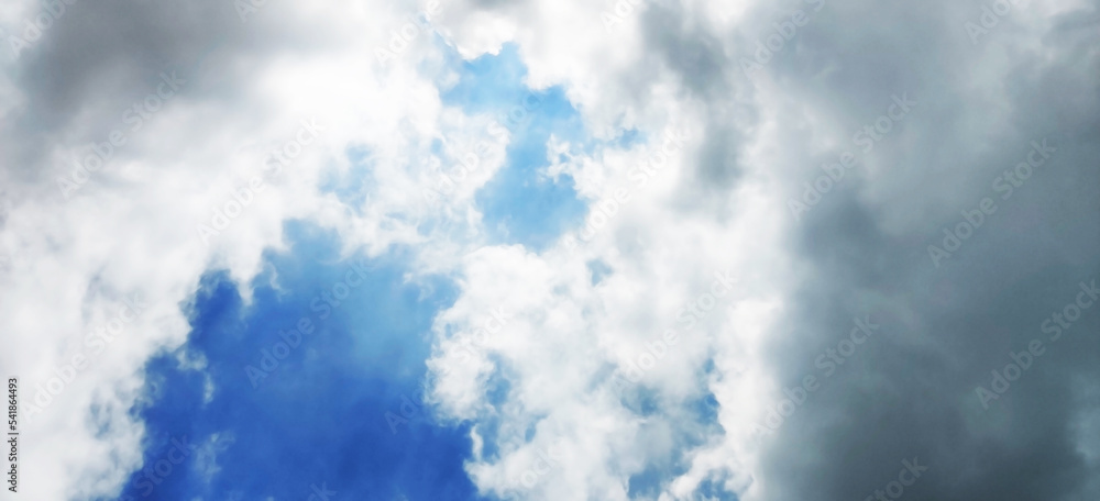 Beautiful clear light blue sky with white clouds in sunny day ...