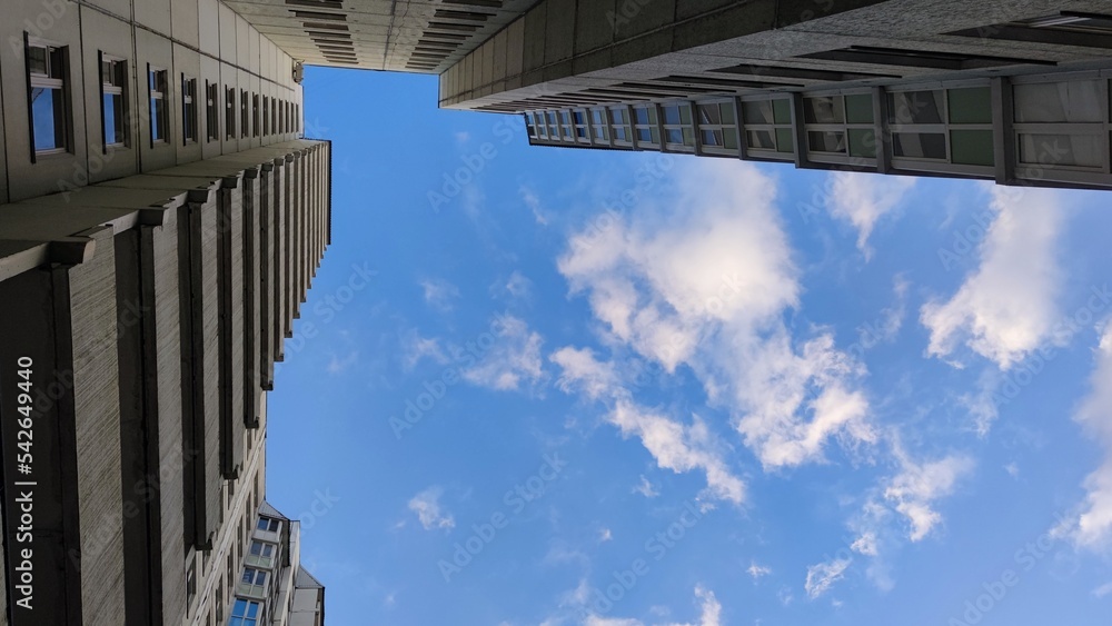 Perpendicular Lines In Architecture