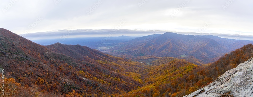 Appalachian Trail Hanging Rock Overlook on the Three Ridges Hike in ...