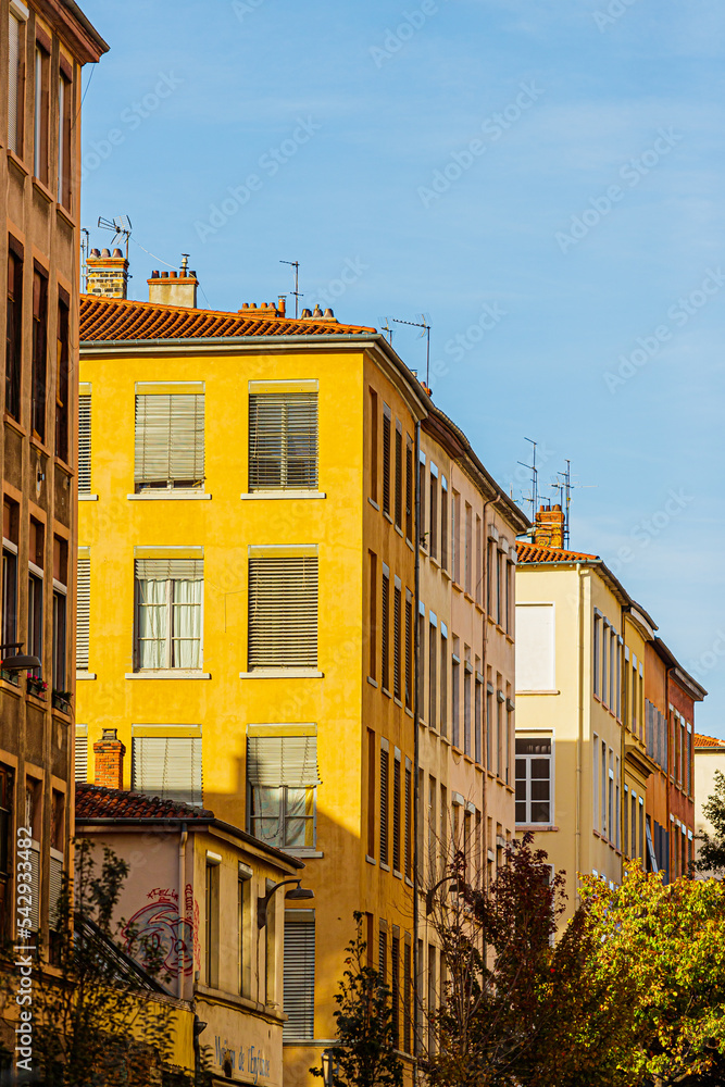 Vue de différents quartier de la croix rousse à Lyon foto de Stock ...