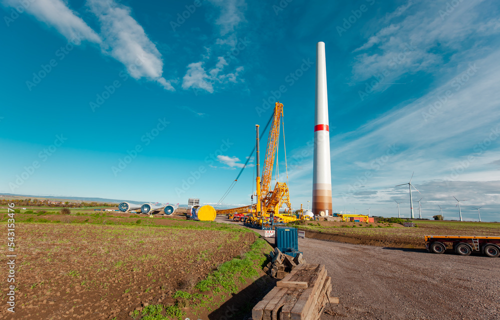 Building and assembling a construction windturbine by Crawler Track ...
