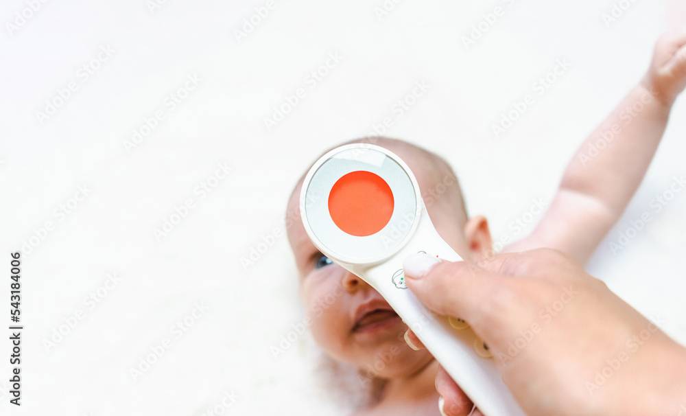 Thermometer baby fever child. Doctor check cold flu baby temperature ...