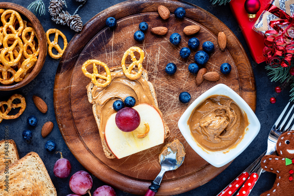 Fun food for kids - cute smiling Christmas reindeer sandwich with ...