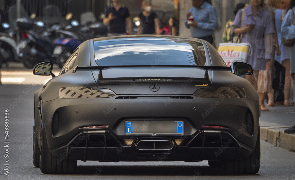 Mercedes-AMG GT Coupé, 4.0-liter AMG twin-turbo V8 engine, rear view ...