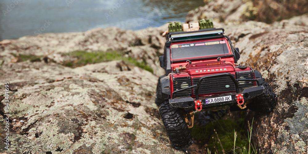 RC Car. Model Land Rover Defender 1:10. Machine trophy. Camel Trophy. A ...